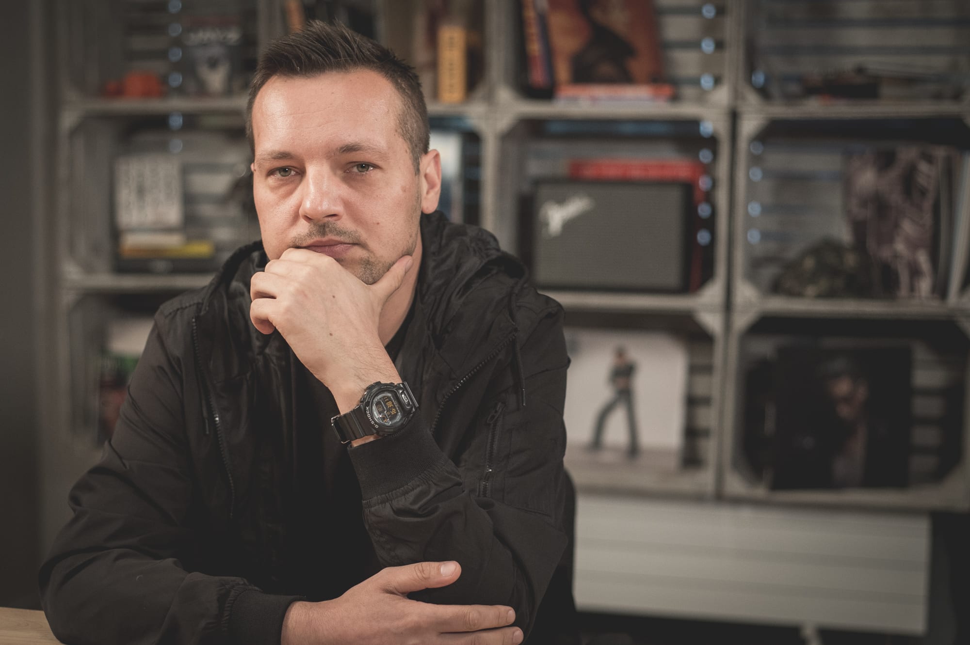 Gwiazda disco polo mierzy się z kultowymi "Powierzchniami tnącymi ...